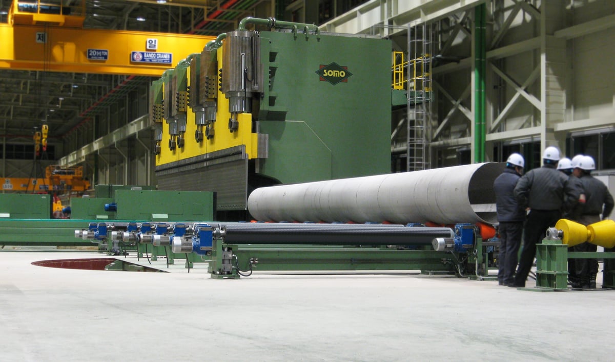 Multi-press brakes for pipes